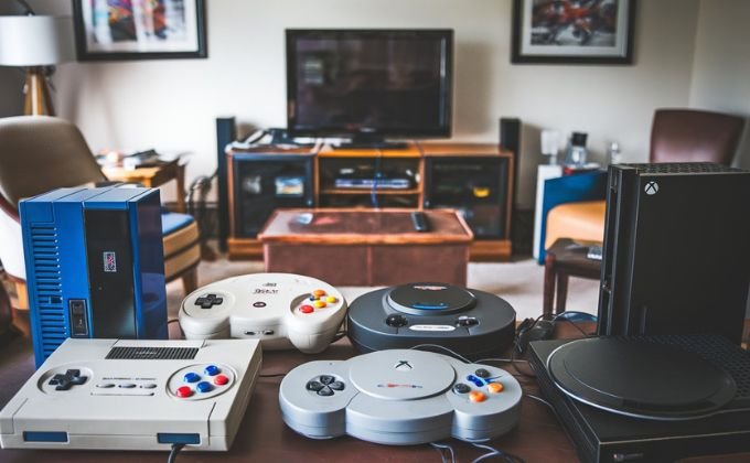 Level Up Nostalgia: How to Play Retro Games on Modern Devices ...
